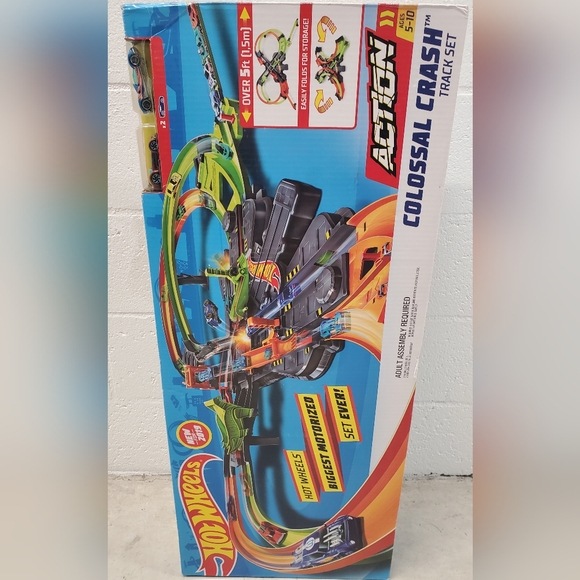 Hot Wheels | Toys | Hotwheels Colossal Crash Track Set | Poshmark
